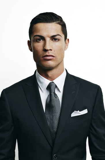 Cristiano Ronaldo é o novo embaixador da Sacoor Brothers - MoveNotícias