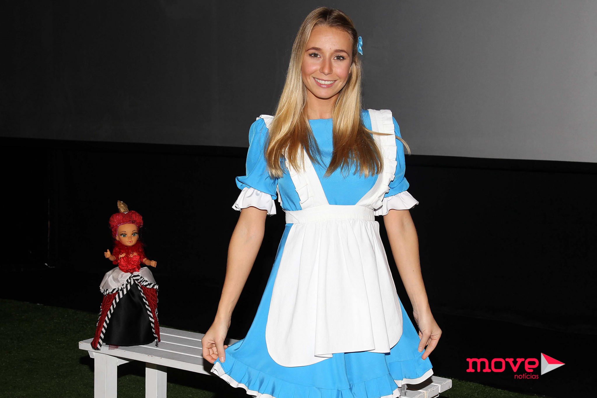 Sofia Arruda regressa à infância com a peça "Alice no País das ...