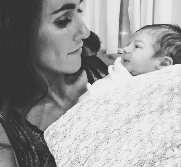 Atriz Fernanda Rodrigues foi mãe pela segunda vez - MoveNotícias