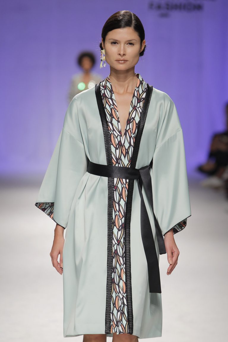 Carlos Gil mais irreverente para conquistar o mundo - MoveNotícias