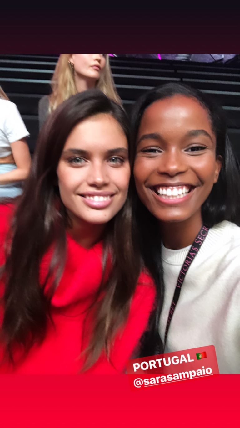 Isilda Moreira brilhou no Victoria's Secret Show com os olhos postos ...
